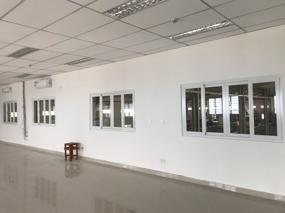 Thi công, lắp đặt cửa nhôm kính, vách kính cường lực văn phòng, nhà máy ...